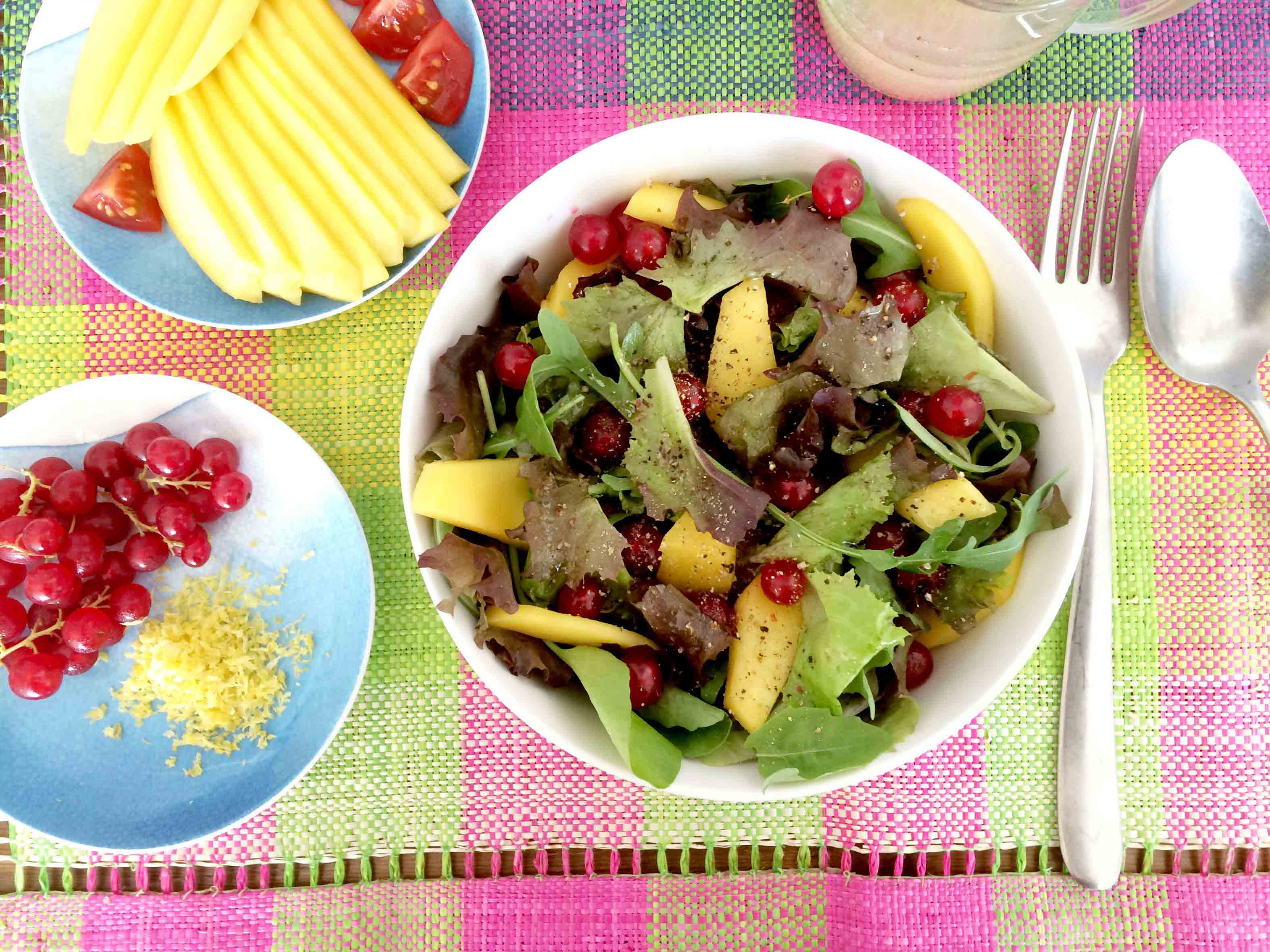 Receta ensalada tropical de mango, coco y limón fresh | Soy como como